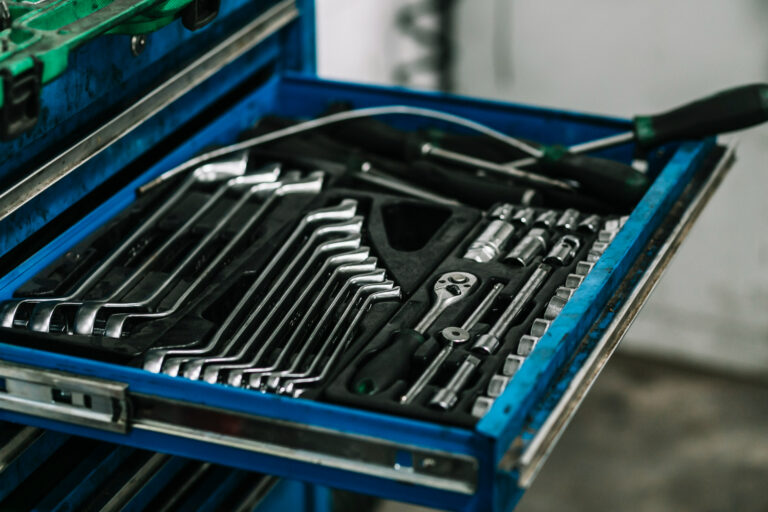The Evolution of Tool Kits: From Basic Sets to Specialized Collections ...